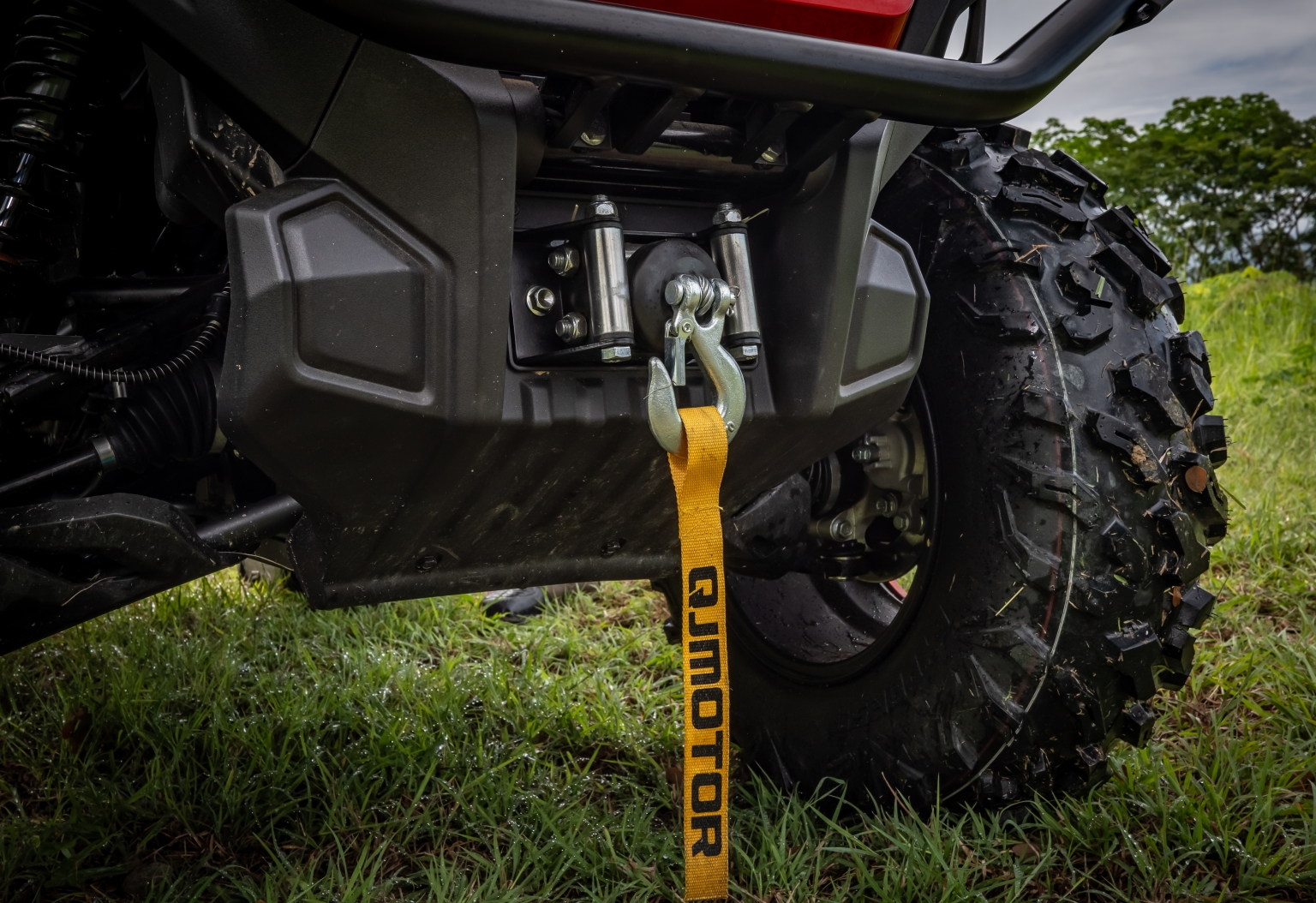 Empire Keeway vuelve a las cuatro ruedas con la nueva SFA 1000 de QJ Motor