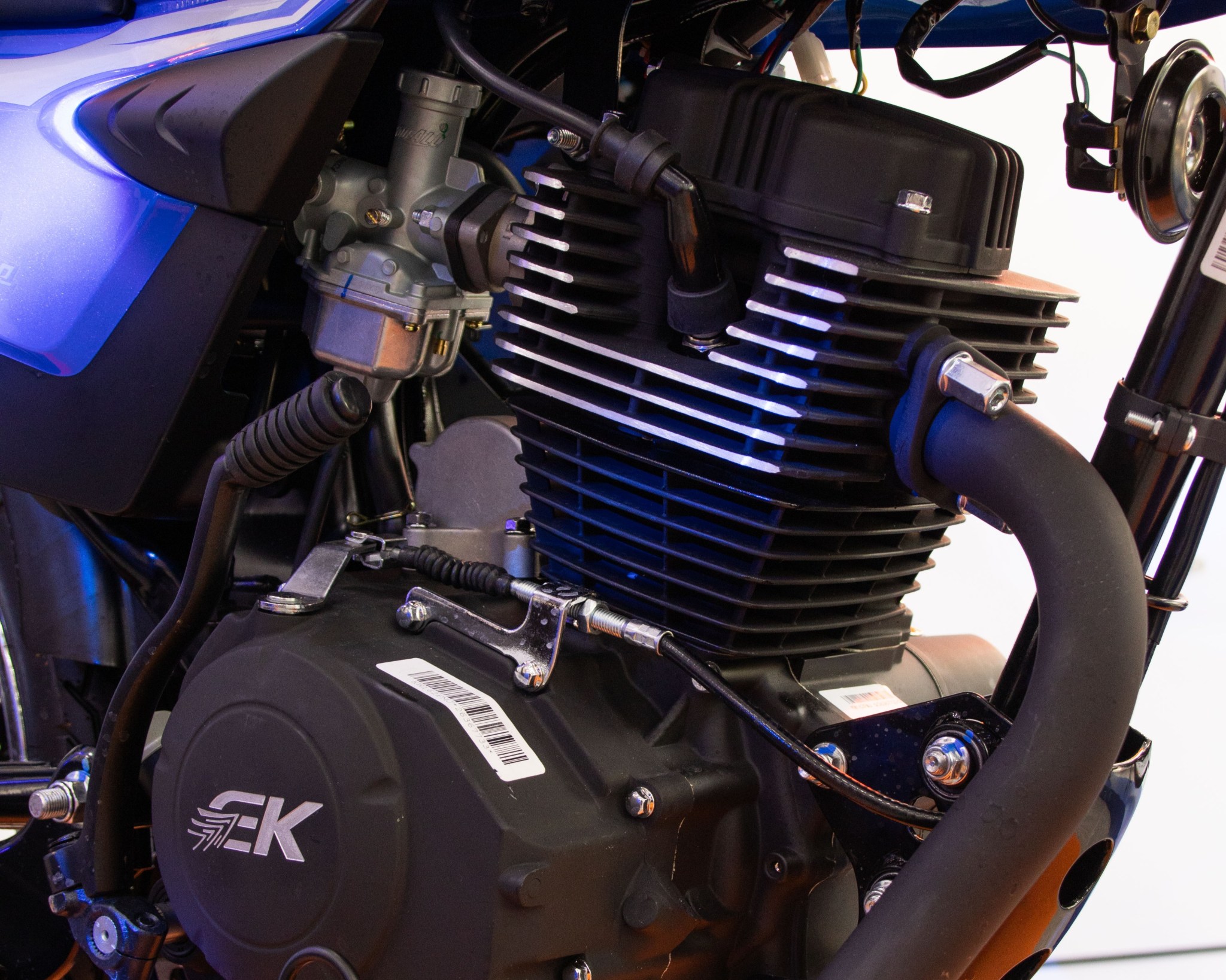 EK presenta su primera moto del 2026, la Xpress Lite: este es su precio
